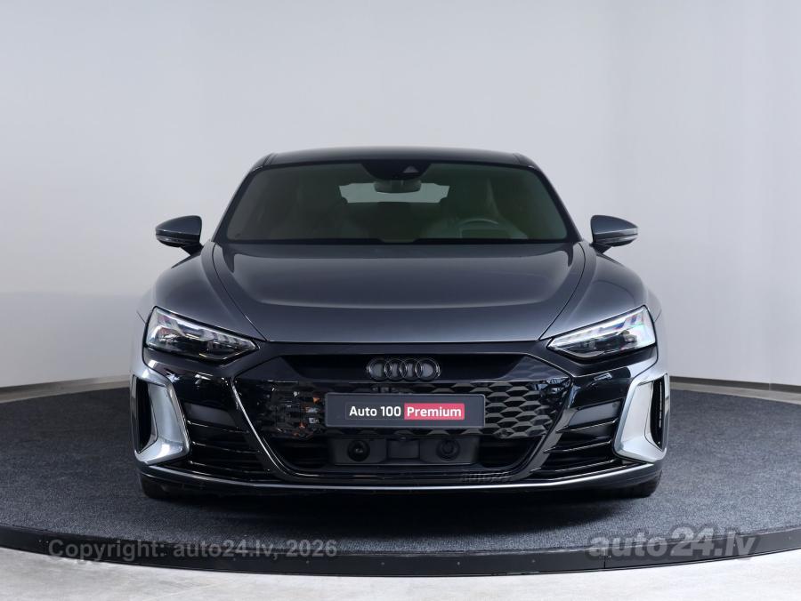 Pelēks Audi E-tron GT 2021 Tallina, ar dzinēja tilpumu 0.00 L un nobraukumu 61 tūkst. km par 49900 €, foto 8 vietnē AUTOMOTO.COM.LV