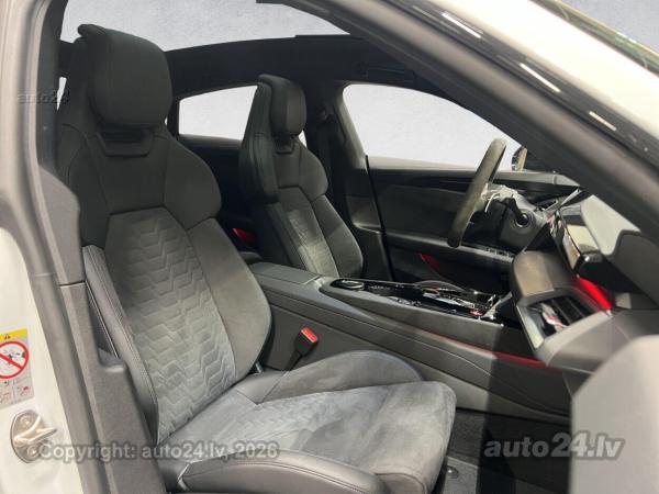 Pelēks Audi E-tron GT 2022 Tallina, ar dzinēja tilpumu 0.00 L un nobraukumu 60 tūkst. km par 49990 €, foto 11 vietnē AUTOMOTO.COM.LV