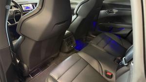 Pelēks Audi E-tron GT 2021 Viļņa, ar dzinēja tilpumu 0.00 L un nobraukumu 107 tūkst. km par 41989 €, foto 25 vietnē AUTOMOTO.COM.LV