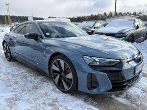 Pelēks Audi E-tron GT 2023 Viļņa, ar dzinēja tilpumu 0.00 L un nobraukumu 117 tūkst. km par 44400 €, foto 2 vietnē AUTOMOTO.COM.LV