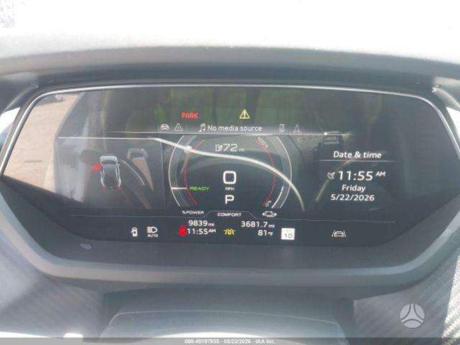 Pelēks Audi E-tron GT 2024 Klaipėda, ar dzinēja tilpumu 0.00 L un nobraukumu 16 tūkst. km par 25000 €, foto 8 vietnē AUTOMOTO.COM.LV