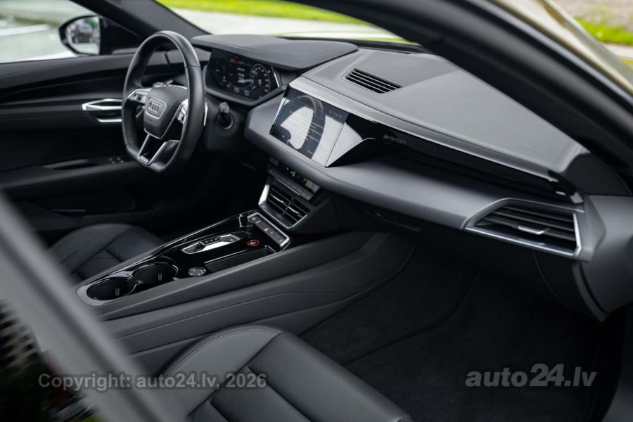 Audi E-tron GT 2023 Tallina, ar dzinēja tilpumu 0.00 L un nobraukumu 59 tūkst. km par 55900 €, foto 14 vietnē AUTOMOTO.COM.LV