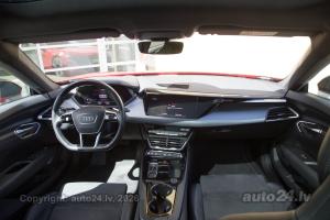 Sarkans Audi E-tron GT 2022 Tallina, ar dzinēja tilpumu 0.00 L un nobraukumu 102 tūkst. km par 45490 €, foto 11 vietnē AUTOMOTO.COM.LV