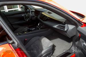 Sarkans Audi E-tron GT 2022 Tallina, ar dzinēja tilpumu 0.00 L un nobraukumu 102 tūkst. km par 45490 €, foto 13 vietnē AUTOMOTO.COM.LV