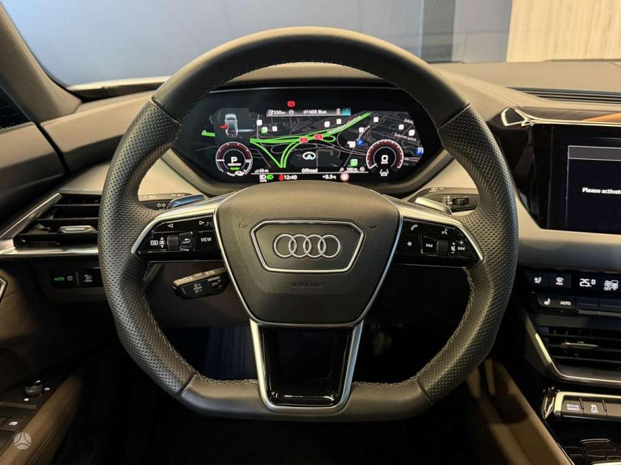 Balts Audi E-tron GT 2023 Kauņa, ar dzinēja tilpumu 0.00 L un nobraukumu 7 tūkst. km par 57990 €, foto 22 vietnē AUTOMOTO.COM.LV