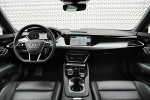 White Audi E-tron GT 2021 in Marupe, with an engine capacity of 0.00 L and mileage of 87 thousand km for 54600 €, photo 7 on AUTOMOTO.COM.LV