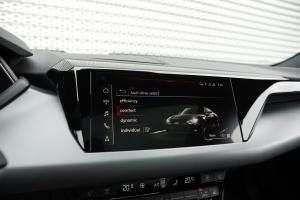 White Audi E-tron GT 2021 in Marupe, with an engine capacity of 0.00 L and mileage of 87 thousand km for 54600 €, photo 23 on AUTOMOTO.COM.LV