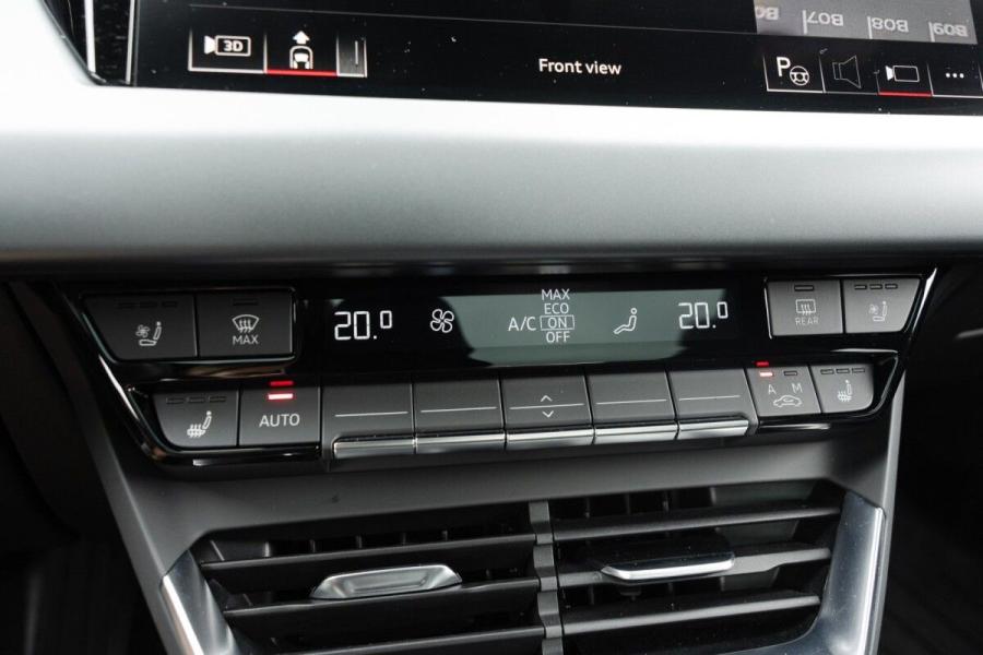 White Audi E-tron GT 2021 in Marupe, with an engine capacity of 0.00 L and mileage of 87 thousand km for 54600 €, photo 29 on AUTOMOTO.COM.LV