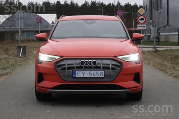 Orange Audi E-Tron 2020 in Riga, with an engine capacity of 0.00 L and mileage of 197 thousand km for 21300 €, photo 2 on AUTOMOTO.COM.LV