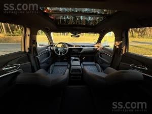 Sarkans Audi E-Tron 2022 Rīga, ar dzinēja tilpumu 0.00 L un nobraukumu 12 tūkst. km par 43750 €, foto 17 vietnē AUTOMOTO.COM.LV