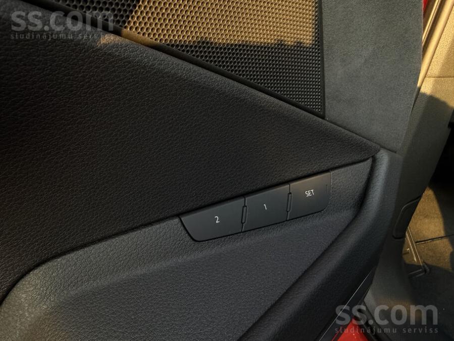 Sarkans Audi E-Tron 2022 Rīga, ar dzinēja tilpumu 0.00 L un nobraukumu 12 tūkst. km par 43750 €, foto 22 vietnē AUTOMOTO.COM.LV