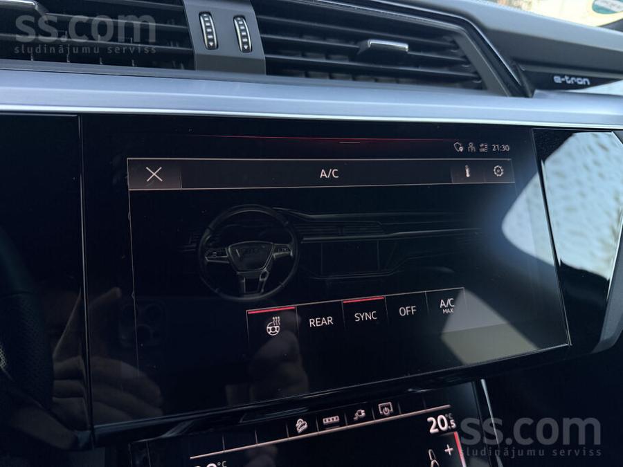 Sarkans Audi E-Tron 2022 Rīga, ar dzinēja tilpumu 0.00 L un nobraukumu 12 tūkst. km par 43750 €, foto 27 vietnē AUTOMOTO.COM.LV