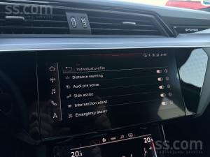 Sarkans Audi E-Tron 2022 Rīga, ar dzinēja tilpumu 0.00 L un nobraukumu 12 tūkst. km par 43750 €, foto 29 vietnē AUTOMOTO.COM.LV