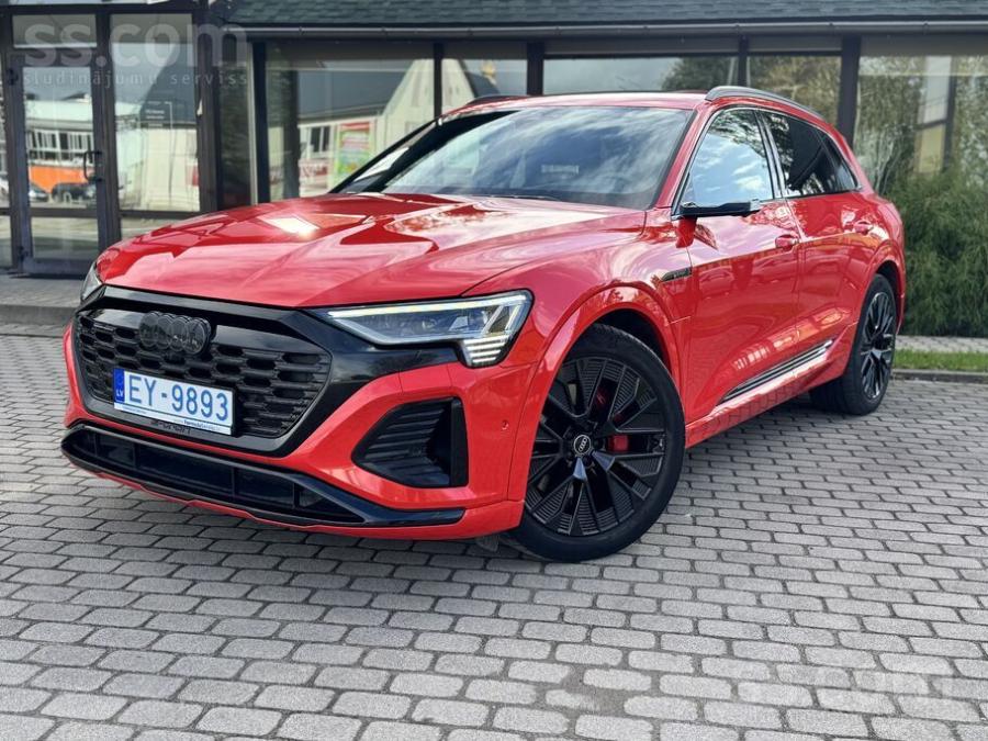 Sarkans Audi E-Tron 2023 Tukums, ar dzinēja tilpumu 0.00 L un nobraukumu 56 tūkst. km par 57500 €, foto 1 vietnē AUTOMOTO.COM.LV