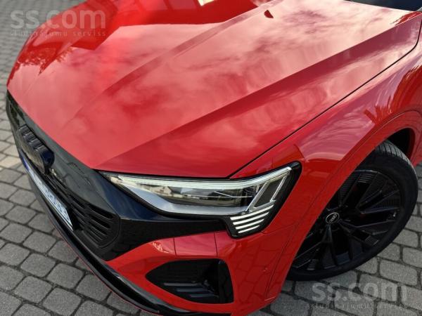 Sarkans Audi E-Tron 2023 Tukums, ar dzinēja tilpumu 0.00 L un nobraukumu 56 tūkst. km par 57500 €, foto 6 vietnē AUTOMOTO.COM.LV