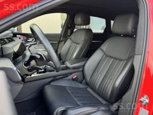 Sarkans Audi E-Tron 2023 Tukums, ar dzinēja tilpumu 0.00 L un nobraukumu 56 tūkst. km par 57500 €, foto 9 vietnē AUTOMOTO.COM.LV