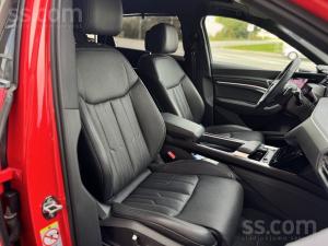 Sarkans Audi E-Tron 2023 Tukums, ar dzinēja tilpumu 0.00 L un nobraukumu 56 tūkst. km par 57500 €, foto 10 vietnē AUTOMOTO.COM.LV