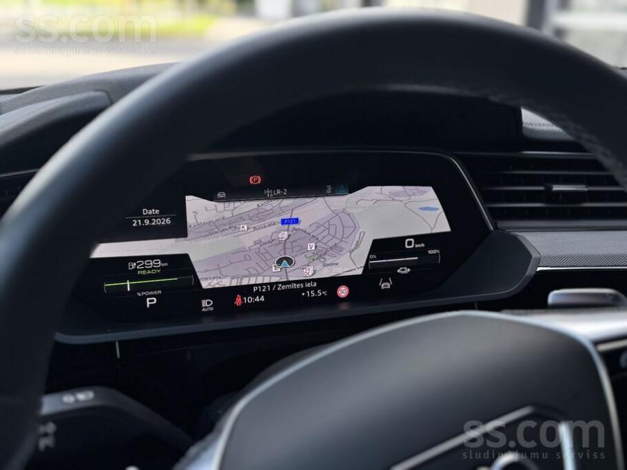 Sarkans Audi E-Tron 2023 Tukums, ar dzinēja tilpumu 0.00 L un nobraukumu 56 tūkst. km par 57500 €, foto 13 vietnē AUTOMOTO.COM.LV