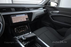 Audi E-Tron 2020 in Jelgava, with an engine capacity of 0.00 L and mileage of 73 thousand km for 28234 €, photo 13 on AUTOMOTO.COM.LV