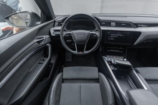 Audi E-Tron 2021 in Peetri, with an engine capacity of 0.00 L and mileage of 59 thousand km for 42900 €, photo 11 on AUTOMOTO.COM.LV
