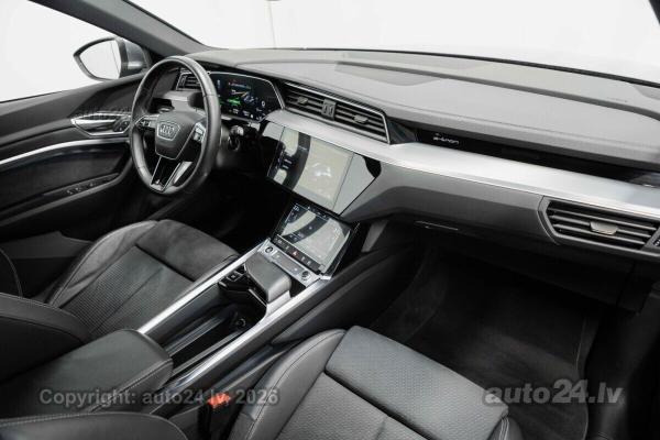 Ауди E-Tron 2022 в Таллин на AUTOMOTO.COM.LV Ауди E-Tron 2022 в Таллин, объемом двигателя 0.00 л и пробегом 42 тыс. км за 32900 €, фото 8 на AUTOMOTO.COM.LV