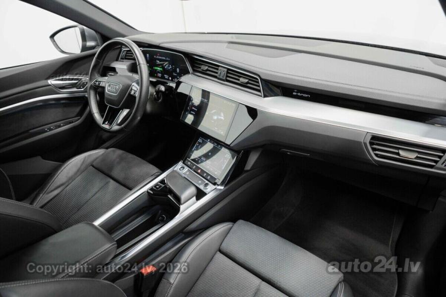 Audi E-Tron 2022 Tallina, ar dzinēja tilpumu 0.00 L un nobraukumu 42 tūkst. km par 32900 €, foto 8 vietnē AUTOMOTO.COM.LV