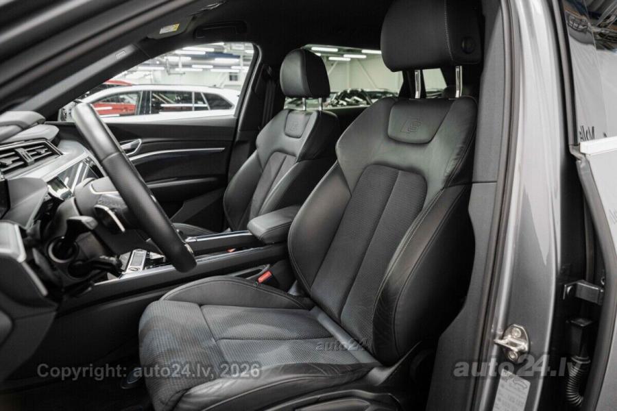 Audi E-Tron 2022 Tallina, ar dzinēja tilpumu 0.00 L un nobraukumu 42 tūkst. km par 32900 €, foto 15 vietnē AUTOMOTO.COM.LV