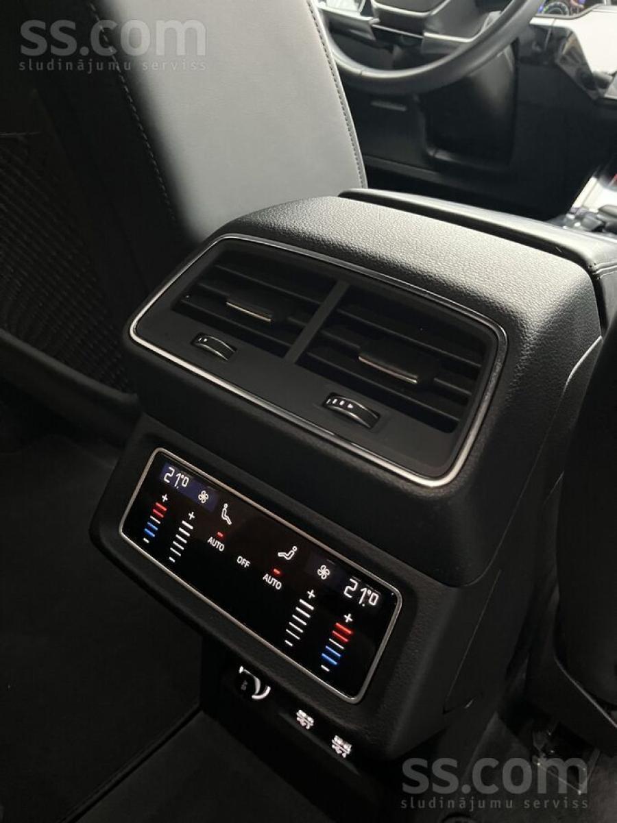 White Audi E-Tron 2019 in Riga, with an engine capacity of 0.00 L and mileage of 135 thousand km for 26900 €, photo 9 on AUTOMOTO.COM.LV