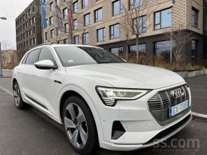 White Audi E-Tron 2019 in Riga, with an engine capacity of 0.00 L and mileage of 135 thousand km for 26900 €, photo 22 on AUTOMOTO.COM.LV