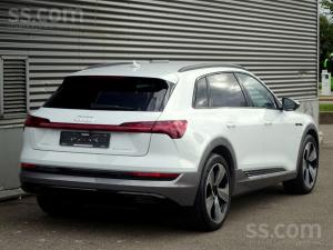 White Audi E-Tron 2019 in Riga, with an engine capacity of 0.00 L and mileage of 98 thousand km for 25500 €, photo 3 on AUTOMOTO.COM.LV