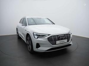Balts Audi E-Tron 2020 Viļņa, ar dzinēja tilpumu 0.00 L un nobraukumu 61 tūkst. km par 33900 €, foto 3 vietnē AUTOMOTO.COM.LV