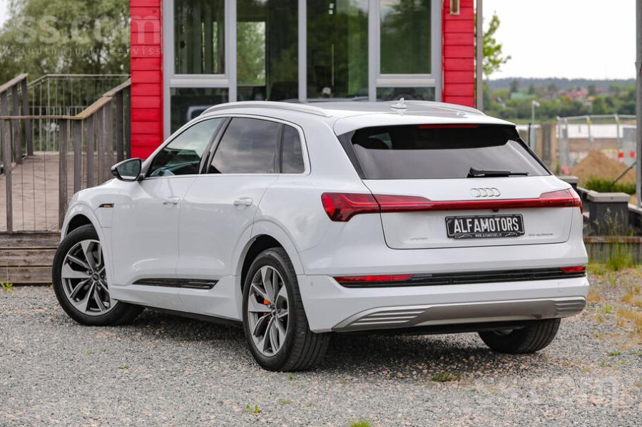 Balts Audi E-Tron 2020 Rīga, ar dzinēja tilpumu 0.00 L un nobraukumu 81 tūkst. km par 31990 €, foto 4 vietnē AUTOMOTO.COM.LV
