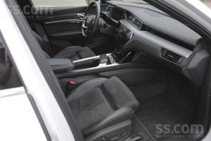 Balts Audi E-Tron 2020 Rīga, ar dzinēja tilpumu 0.00 L un nobraukumu 81 tūkst. km par 31990 €, foto 9 vietnē AUTOMOTO.COM.LV