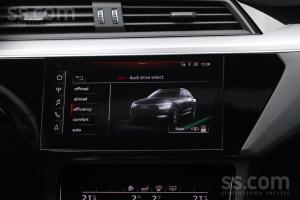 Balts Audi E-Tron 2020 Rīga, ar dzinēja tilpumu 0.00 L un nobraukumu 81 tūkst. km par 31990 €, foto 18 vietnē AUTOMOTO.COM.LV