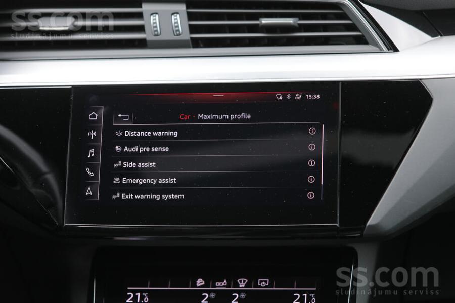 Balts Audi E-Tron 2020 Rīga, ar dzinēja tilpumu 0.00 L un nobraukumu 81 tūkst. km par 31990 €, foto 19 vietnē AUTOMOTO.COM.LV