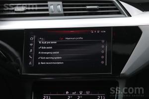 Balts Audi E-Tron 2020 Rīga, ar dzinēja tilpumu 0.00 L un nobraukumu 81 tūkst. km par 31990 €, foto 20 vietnē AUTOMOTO.COM.LV