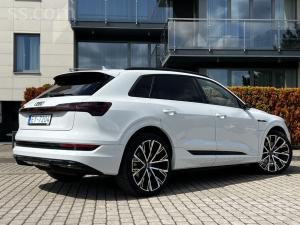 White Audi E-Tron 2020 in Riga, with an engine capacity of 0.00 L and mileage of 98 thousand km for 31900 €, photo 3 on AUTOMOTO.COM.LV