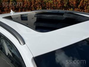 White Audi E-Tron 2020 in Riga, with an engine capacity of 0.00 L and mileage of 98 thousand km for 31900 €, photo 8 on AUTOMOTO.COM.LV
