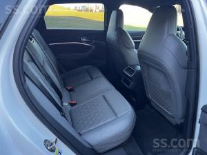 White Audi E-Tron 2020 in Riga, with an engine capacity of 0.00 L and mileage of 98 thousand km for 31900 €, photo 20 on AUTOMOTO.COM.LV