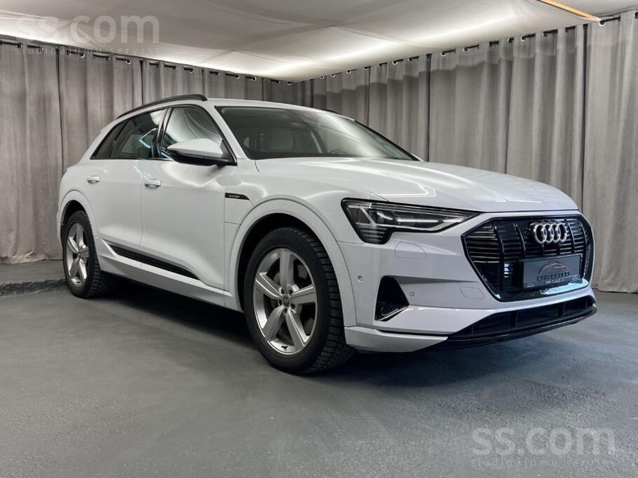 Balts Audi E-Tron 2020 Rīga, ar dzinēja tilpumu 0.00 L un nobraukumu 69 tūkst. km par 27990 €, foto 4 vietnē AUTOMOTO.COM.LV