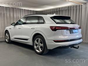 Balts Audi E-Tron 2020 Rīga, ar dzinēja tilpumu 0.00 L un nobraukumu 69 tūkst. km par 27990 €, foto 5 vietnē AUTOMOTO.COM.LV