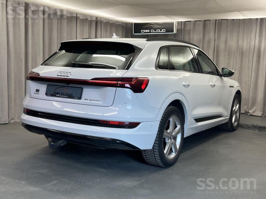 Balts Audi E-Tron 2020 Rīga, ar dzinēja tilpumu 0.00 L un nobraukumu 69 tūkst. km par 27990 €, foto 7 vietnē AUTOMOTO.COM.LV