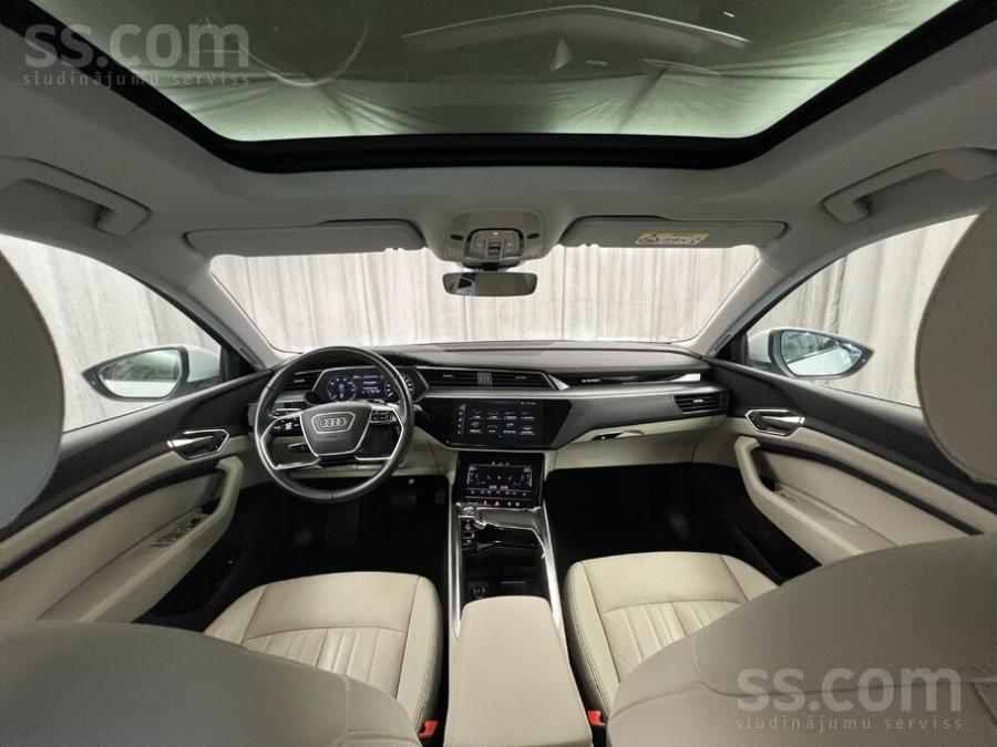 Balts Audi E-Tron 2020 Rīga, ar dzinēja tilpumu 0.00 L un nobraukumu 69 tūkst. km par 27990 €, foto 10 vietnē AUTOMOTO.COM.LV