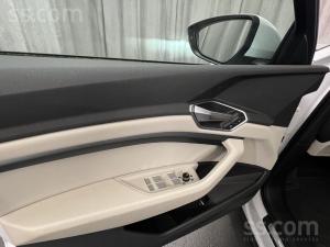 Balts Audi E-Tron 2020 Rīga, ar dzinēja tilpumu 0.00 L un nobraukumu 69 tūkst. km par 27990 €, foto 13 vietnē AUTOMOTO.COM.LV