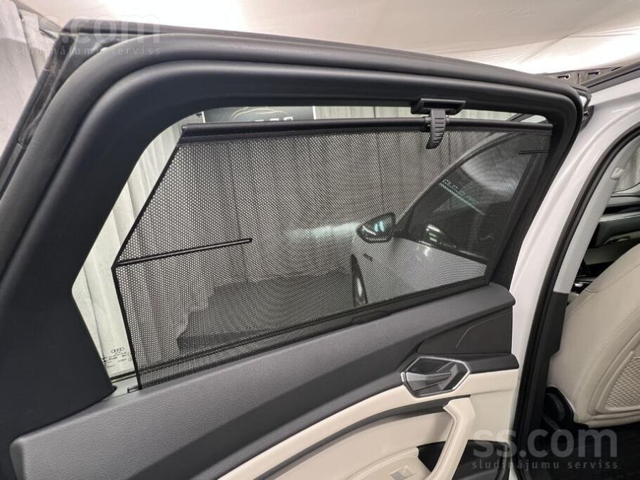 Balts Audi E-Tron 2020 Rīga, ar dzinēja tilpumu 0.00 L un nobraukumu 69 tūkst. km par 27990 €, foto 15 vietnē AUTOMOTO.COM.LV