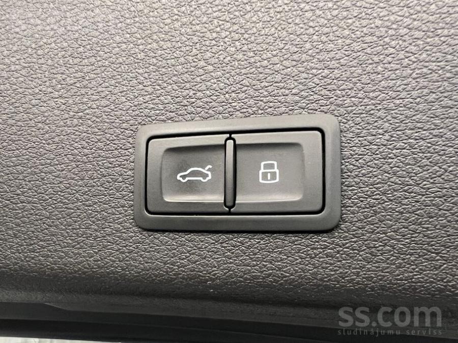 Balts Audi E-Tron 2020 Rīga, ar dzinēja tilpumu 0.00 L un nobraukumu 69 tūkst. km par 27990 €, foto 20 vietnē AUTOMOTO.COM.LV