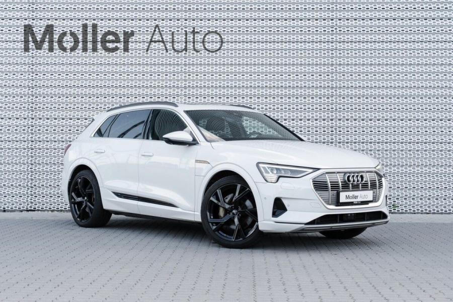 White Audi E-Tron 2020 in Marupe, with an engine capacity of 0.00 L and mileage of 95 thousand km for 26700 €, photo 3 on AUTOMOTO.COM.LV