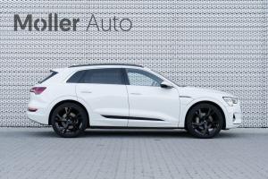 White Audi E-Tron 2020 in Marupe, with an engine capacity of 0.00 L and mileage of 95 thousand km for 26700 €, photo 6 on AUTOMOTO.COM.LV