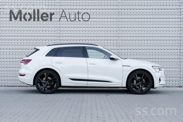 Balts Audi E-Tron 2020 Rīga, ar dzinēja tilpumu 0.00 L un nobraukumu 95 tūkst. km par 26700 €, foto 5 vietnē AUTOMOTO.COM.LV