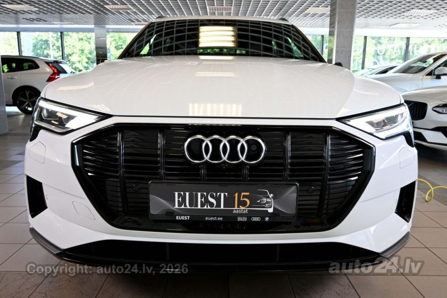 Balts Audi E-Tron 2020 Tallina, ar dzinēja tilpumu 0.00 L un nobraukumu 53 tūkst. km par 33990 €, foto 6 vietnē AUTOMOTO.COM.LV